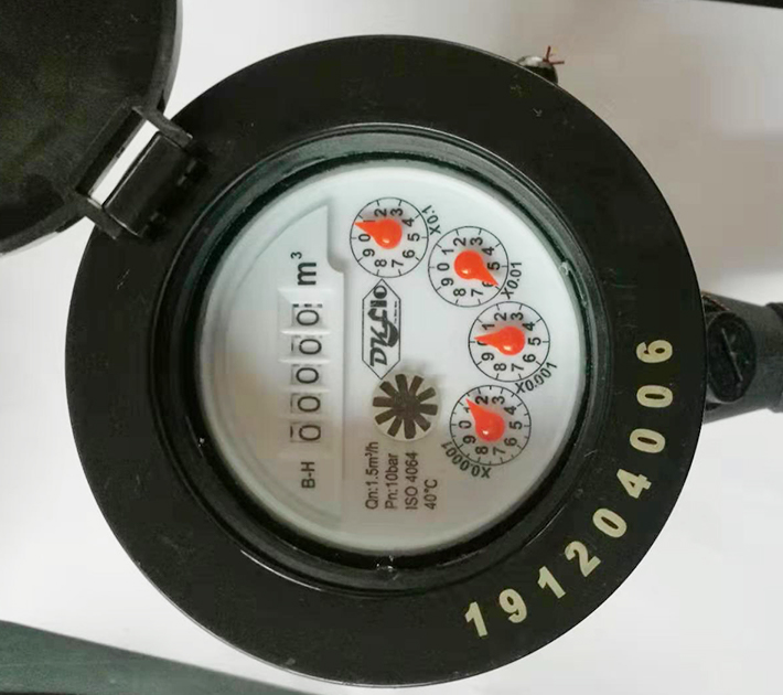 Plastic Shell Threaded Water Meter