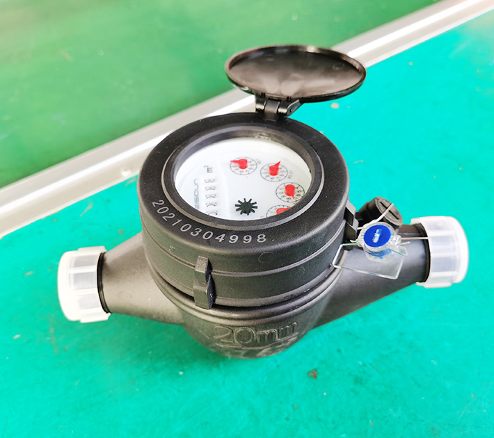 Plastic Shell Threaded Water Meter